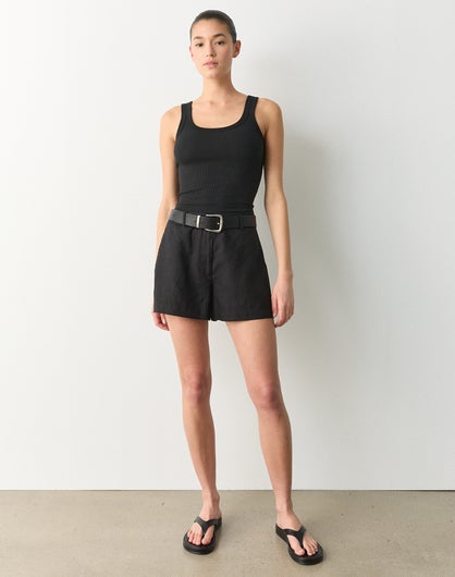 High Rise Tailored Linen Short in Black | Glassons
