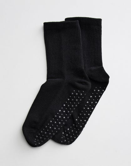 Pilates Grip Socks in Black X Black Circle | Glassons SG