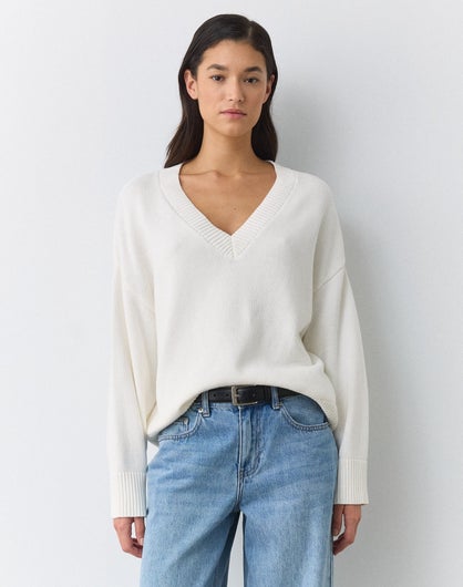 V Neck Cotton Knit Jumper in Milk | Glassons